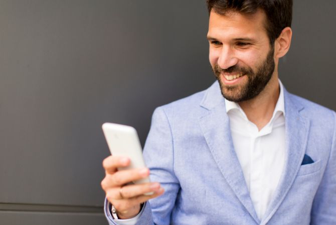 What is Unlevered Beta? (2025): Trader’s Guide to Measuring Risk